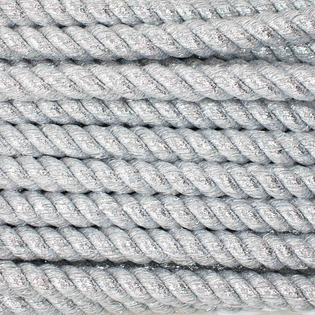 Simplicity Jumbo Metallic Silver Twisted Cord 13mm – Homecraft Textiles