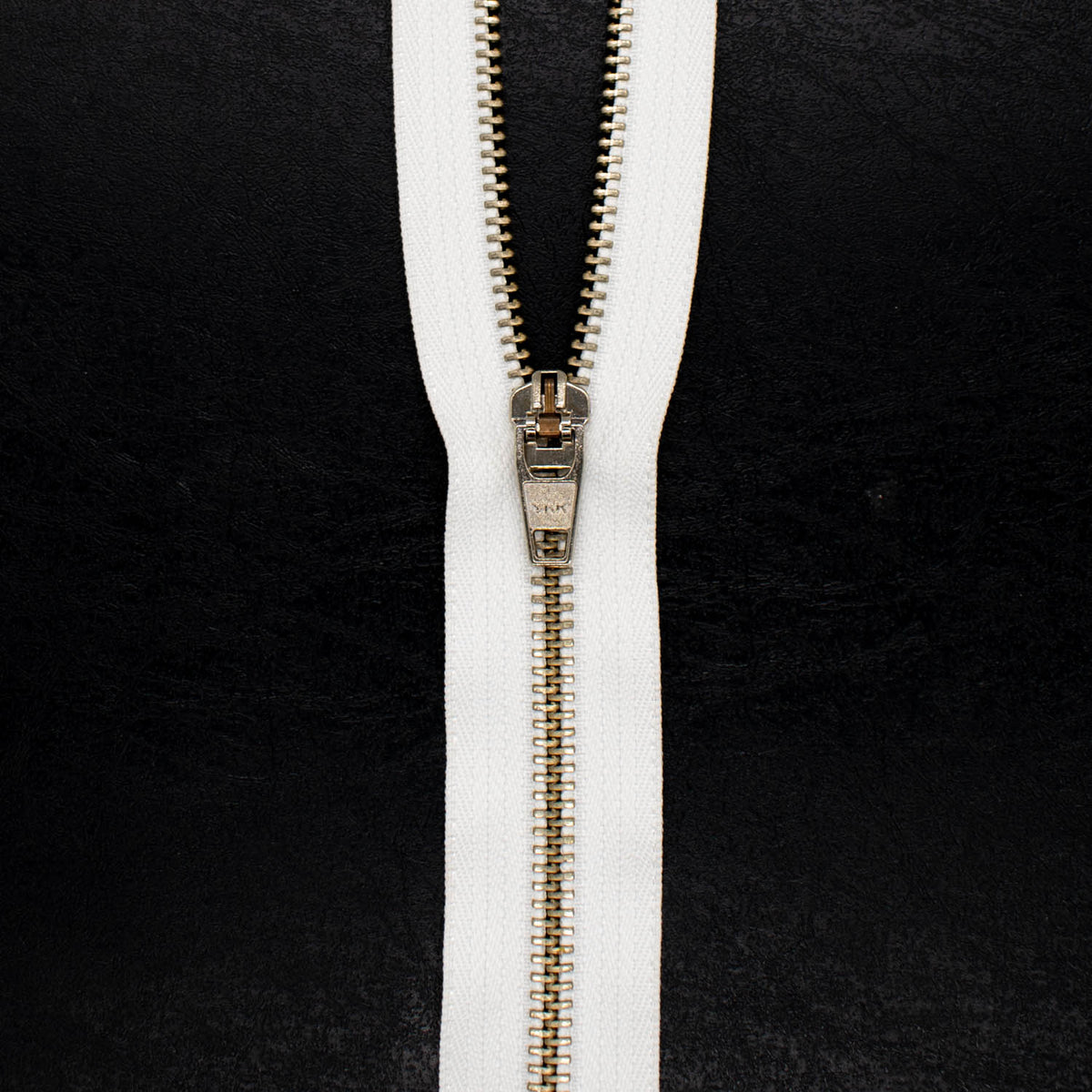 YKK Closed End Metal Zip 78CM B1-White – Homecraft Textiles